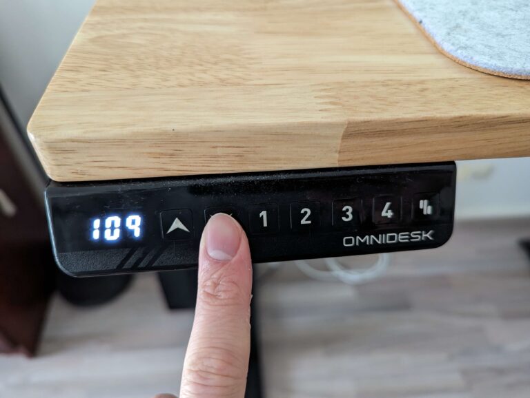 How To Program Standing Desk Height Settings (In 4 Steps)